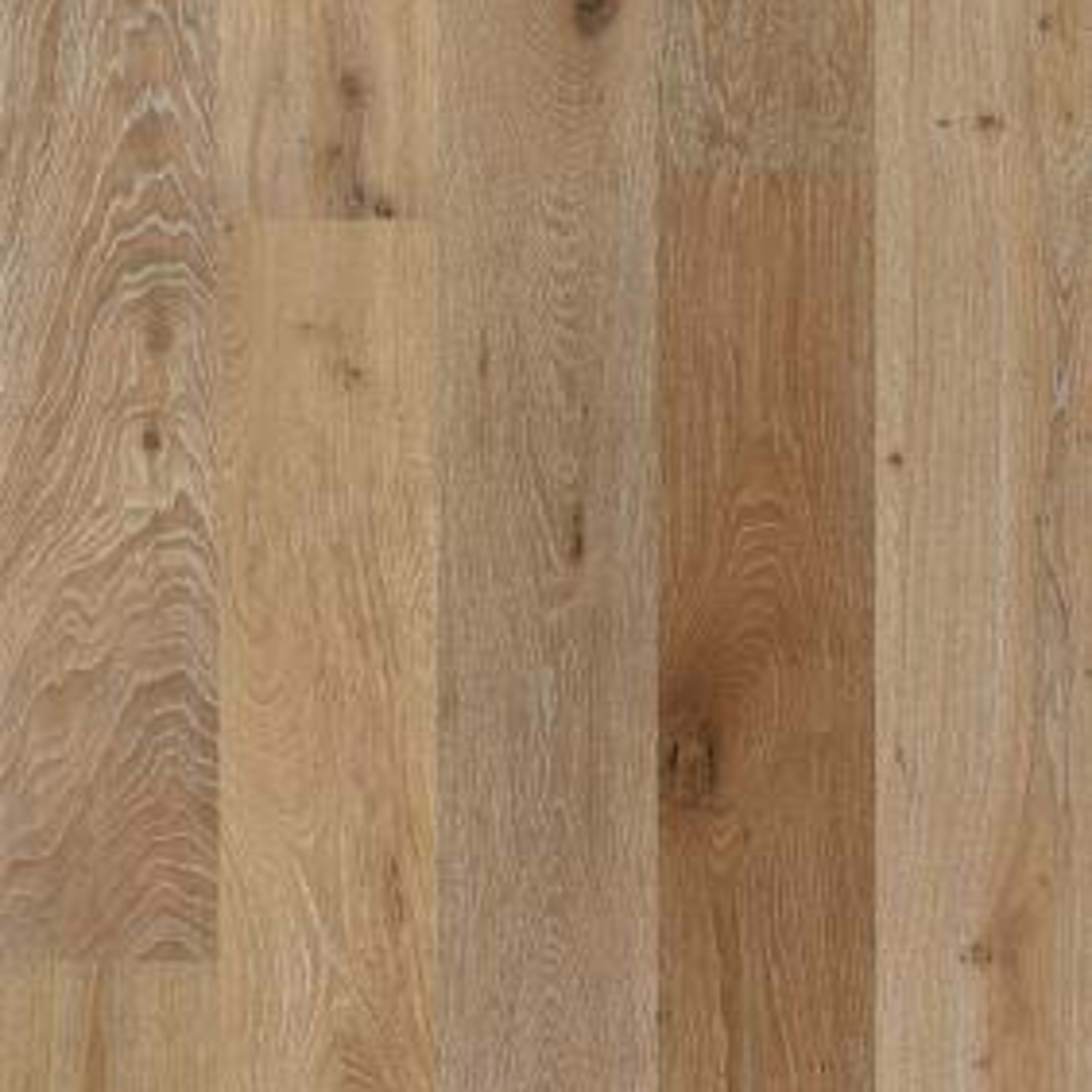 Kingston Oak in Chatelaine Hardwood – Royal Flooring